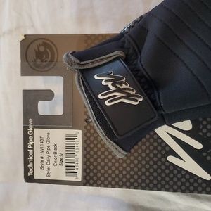 Neff | Accessories | Neff Daily Pipe Gloves | Poshmark